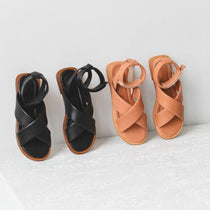 The Comfort Sandal [Black] – E I T H E R / O R